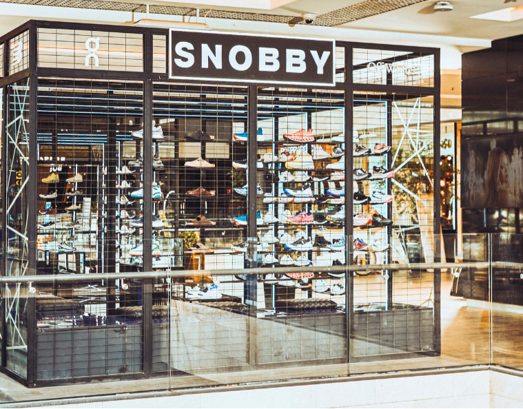 Snobby | Primer Premium Sneaker Store en Chile